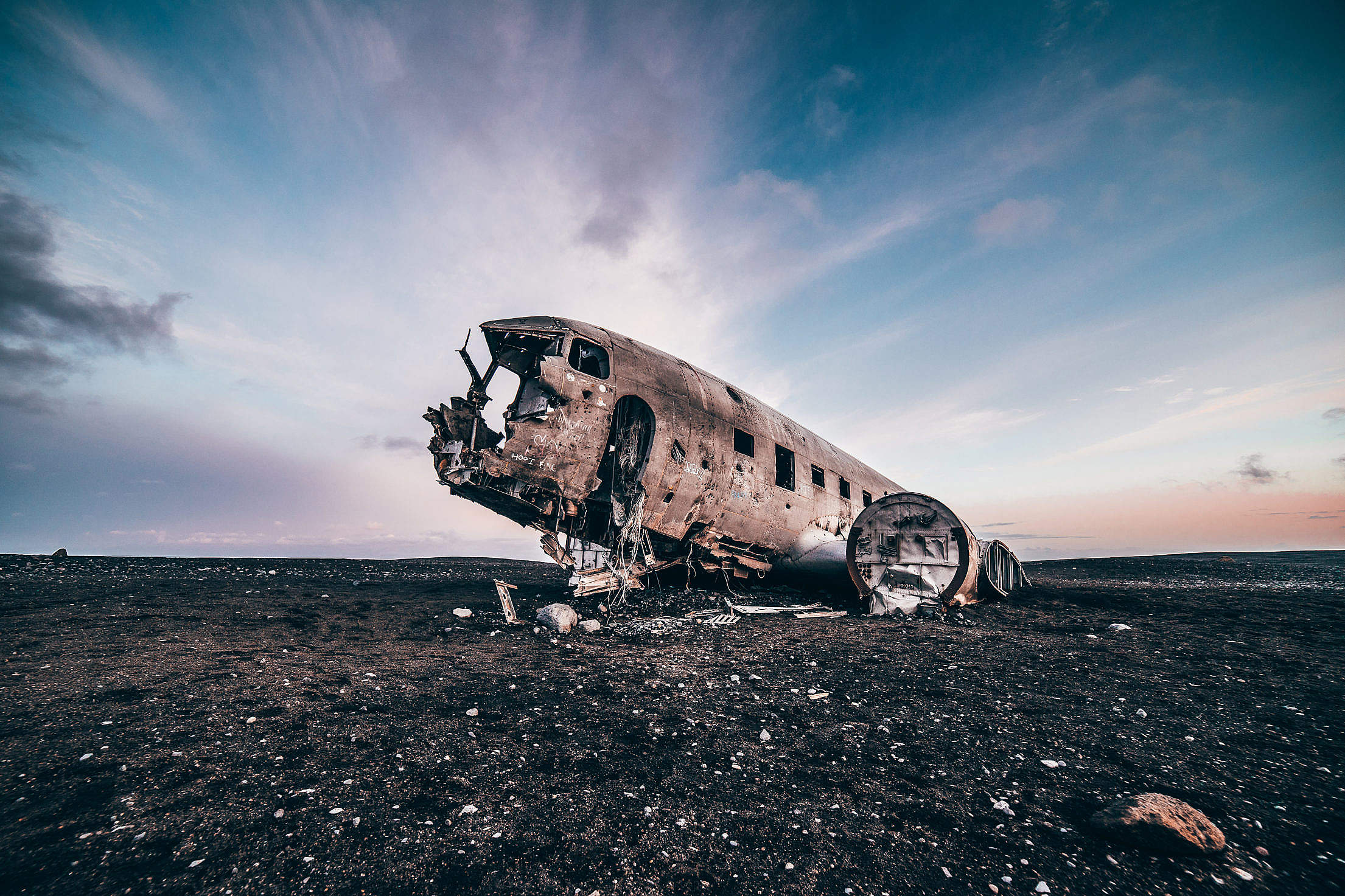 Famous Plane in Iceland Free Stock Photo | picjumbo