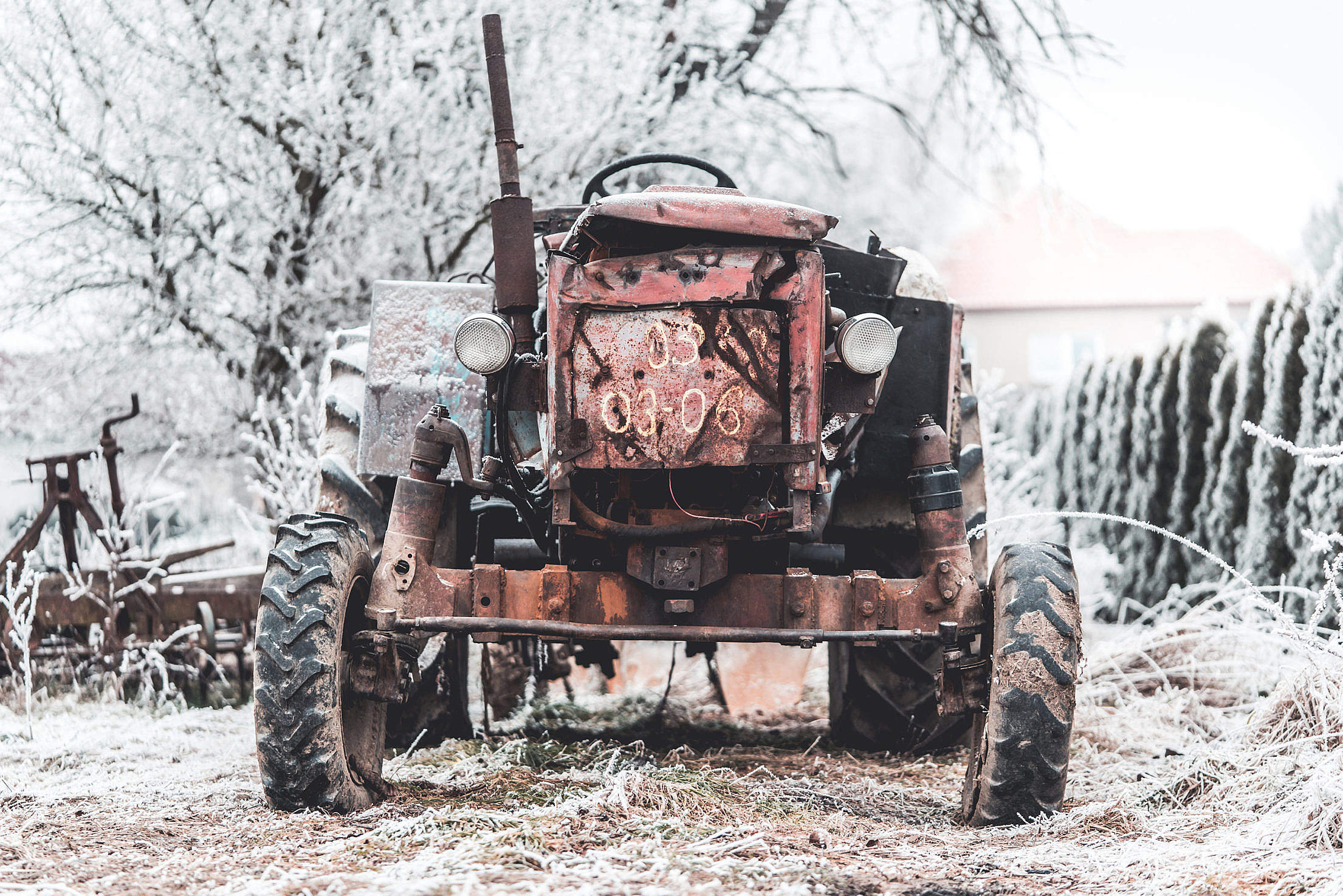 Old Broken Tractor Free Stock Photo | picjumbo