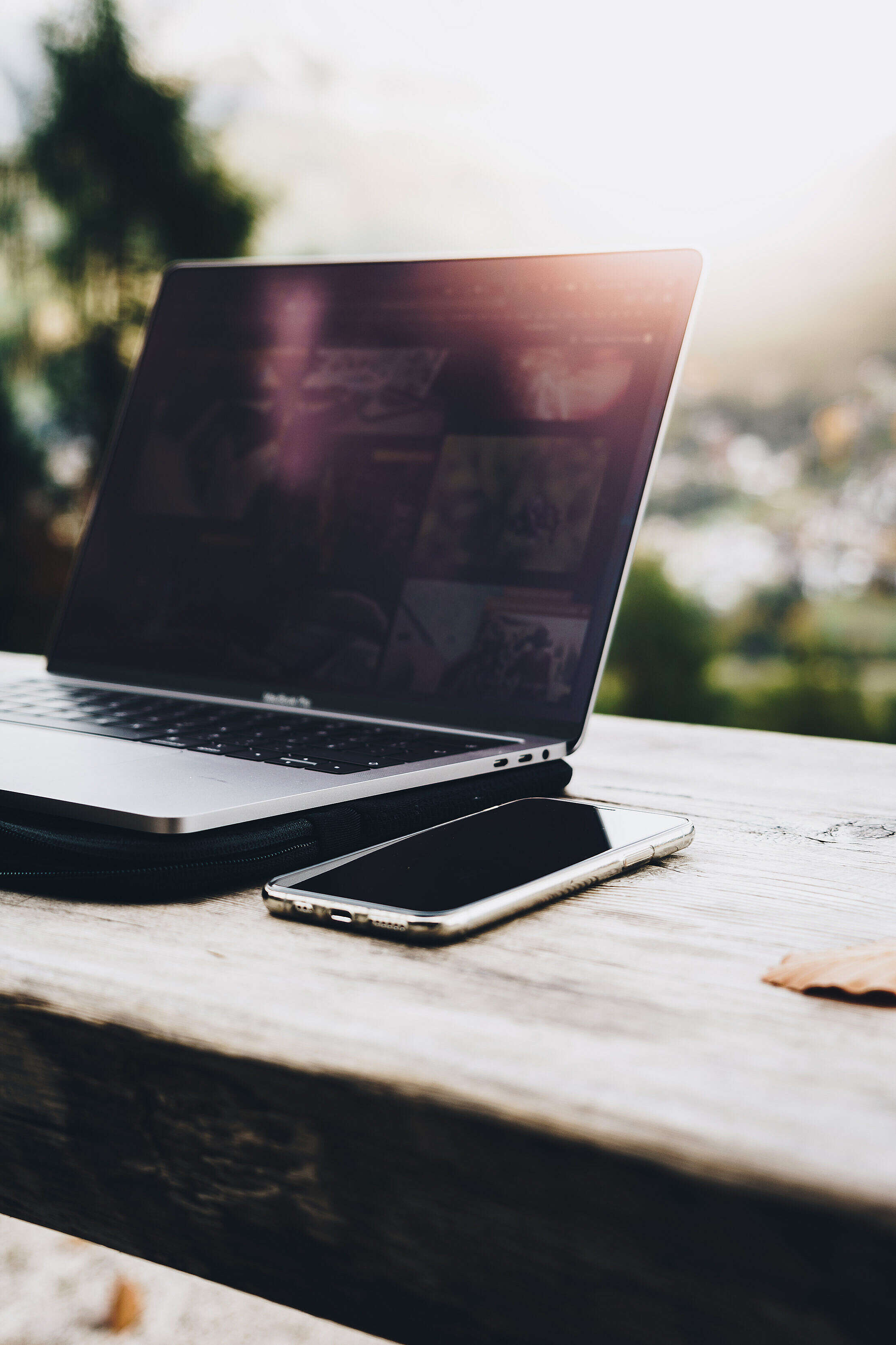 Working Outside on a MacBook Free Stock Photo | picjumbo
